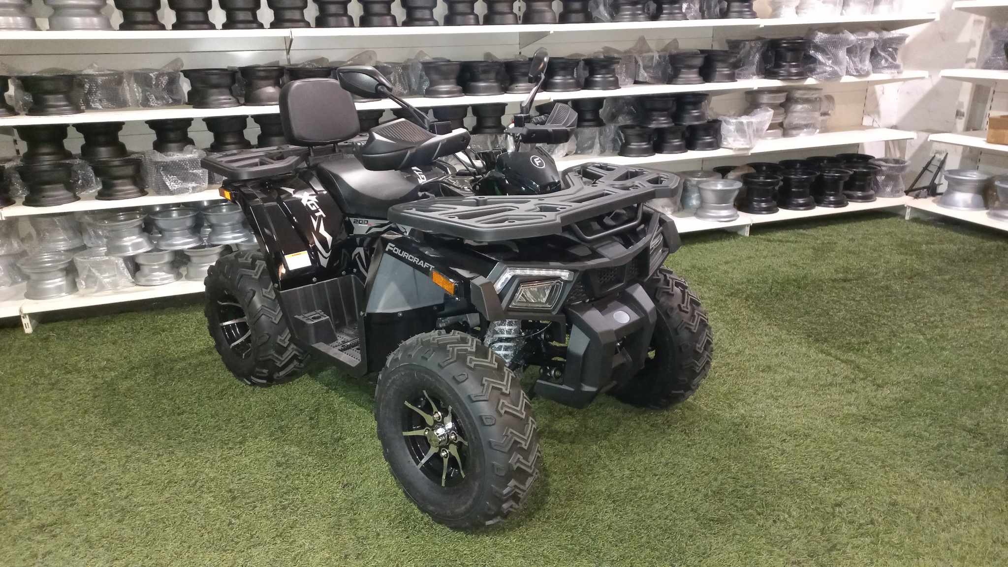 Felnőtt quad automata Shark 200cc fekete - quaddepo.com